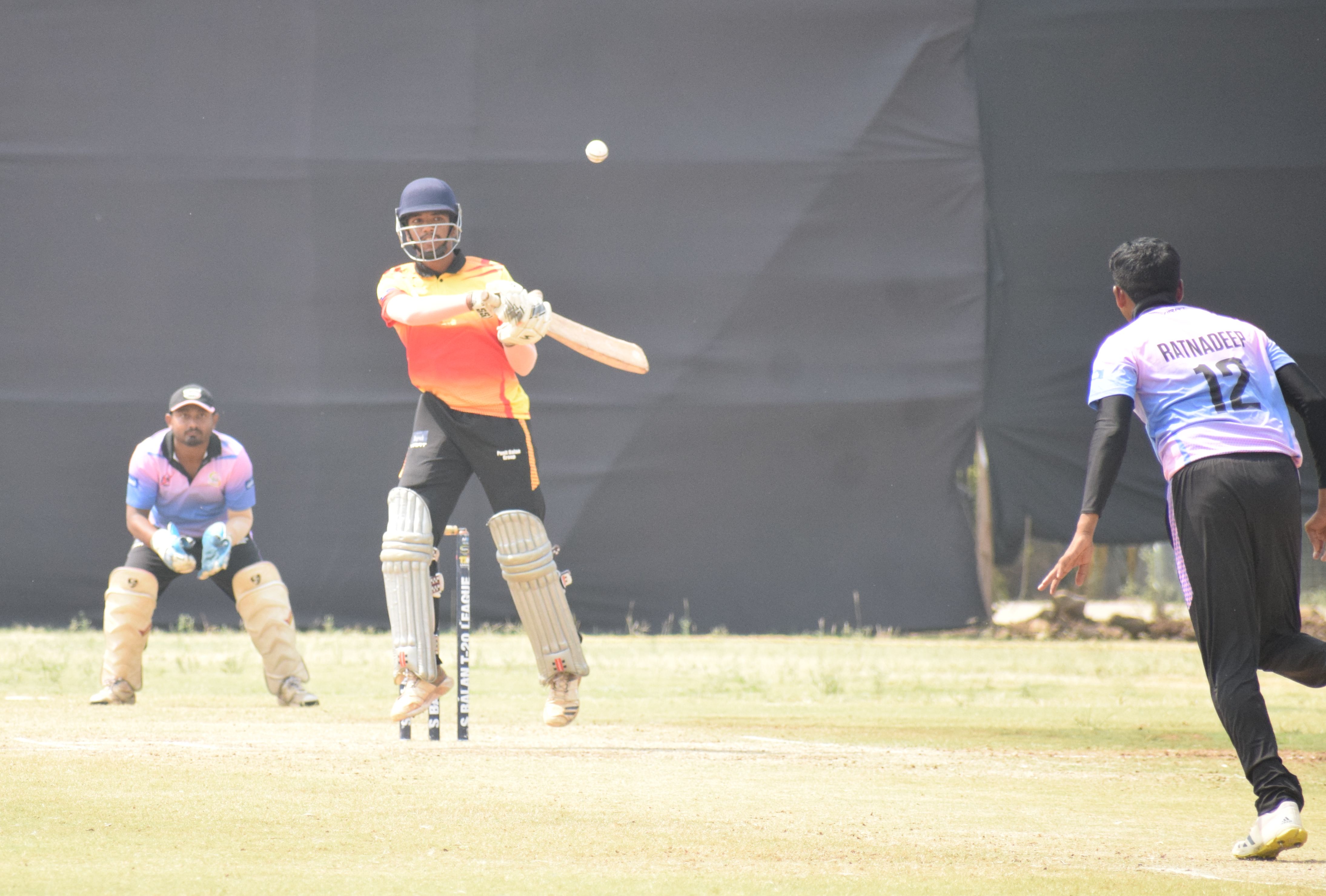 S. Balan Trophy - पुनित बालन ग्रुप संघ, एमईएस इलेव्हन संघांचे सलग विजय ...