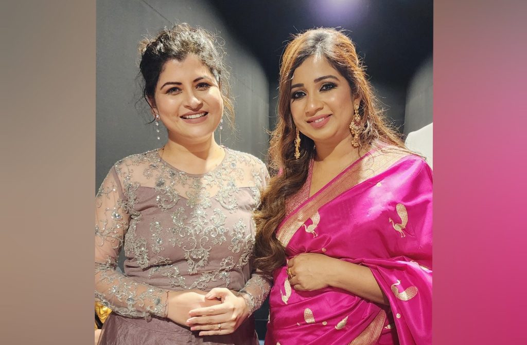 जेव्हा दोन राष्ट्रीय पुरस्कार विजेत्या गायिका एकमेकांना भेटतात ...