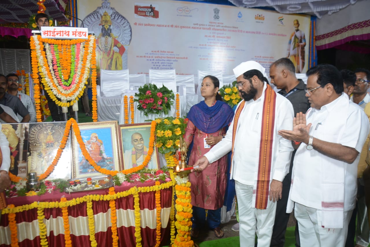 पंढरीची वारी व पालखी सोहळ्याच्या माध्यमातून स्वच्छतेचा मूलमंत्र ...