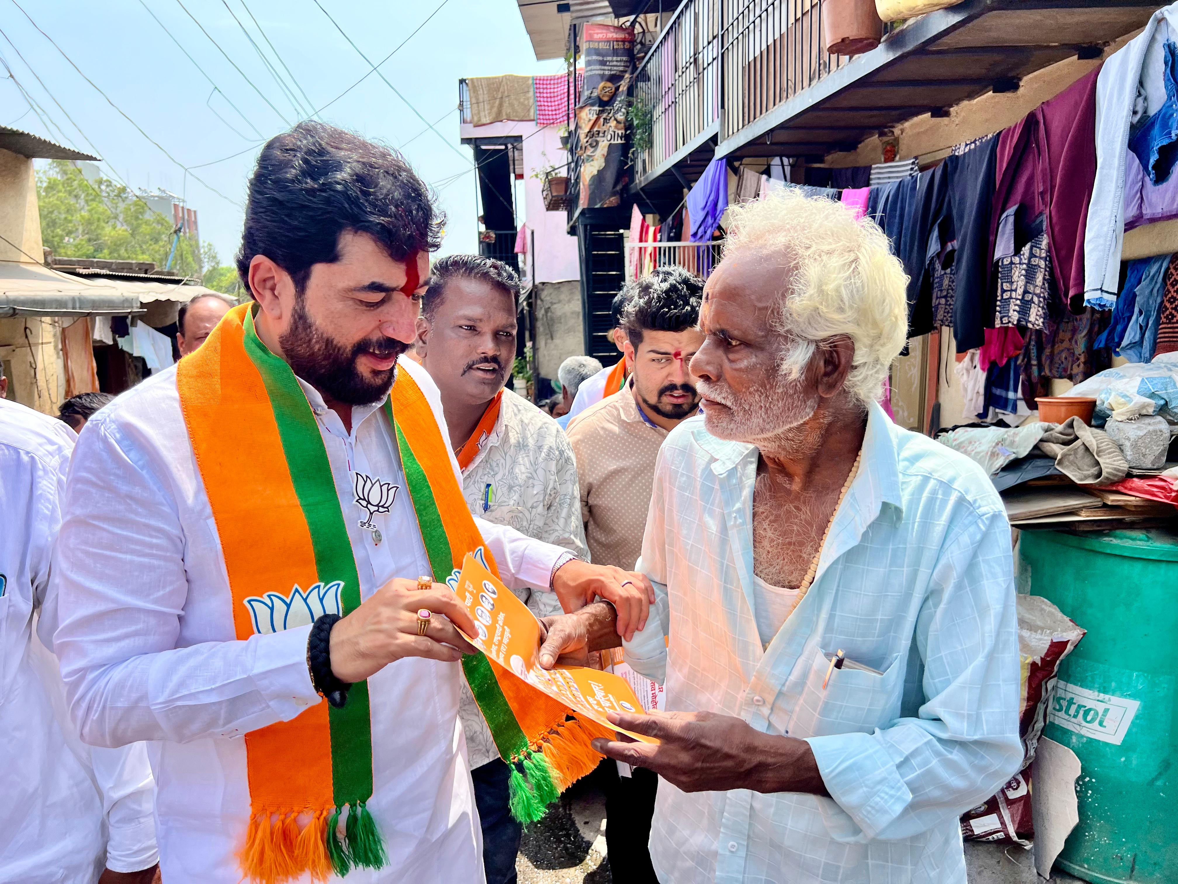 Lok Sabha election : दहा लाख मतदारांपर्यंत पोहोचला 'मोदींचा नमस्कार ...