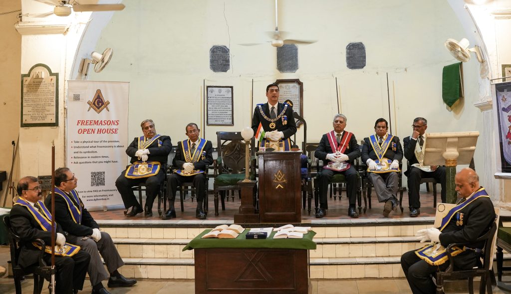 Pune Residents Learn About the History of the ‘Freemasonry’ Community ...